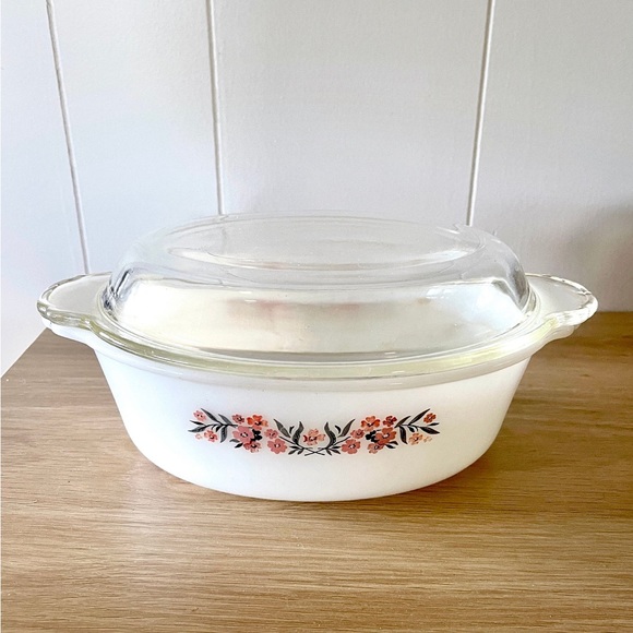 Vintage | Kitchen | Vtg Fire King Primrose Pattern Milk Glass Casserole ...